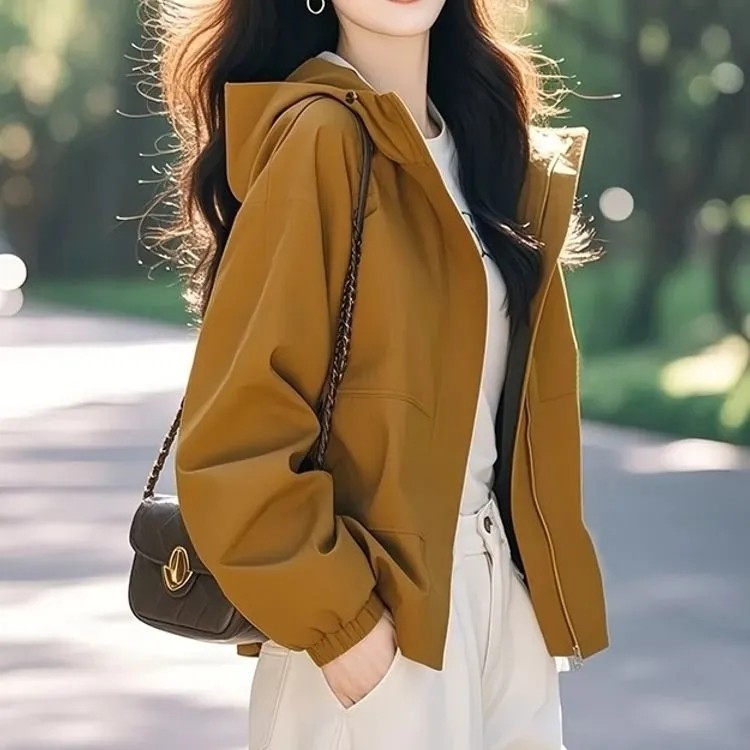 2026春秋新款小个子短款高级感超好看女士正肩百搭连帽冲锋衣外套