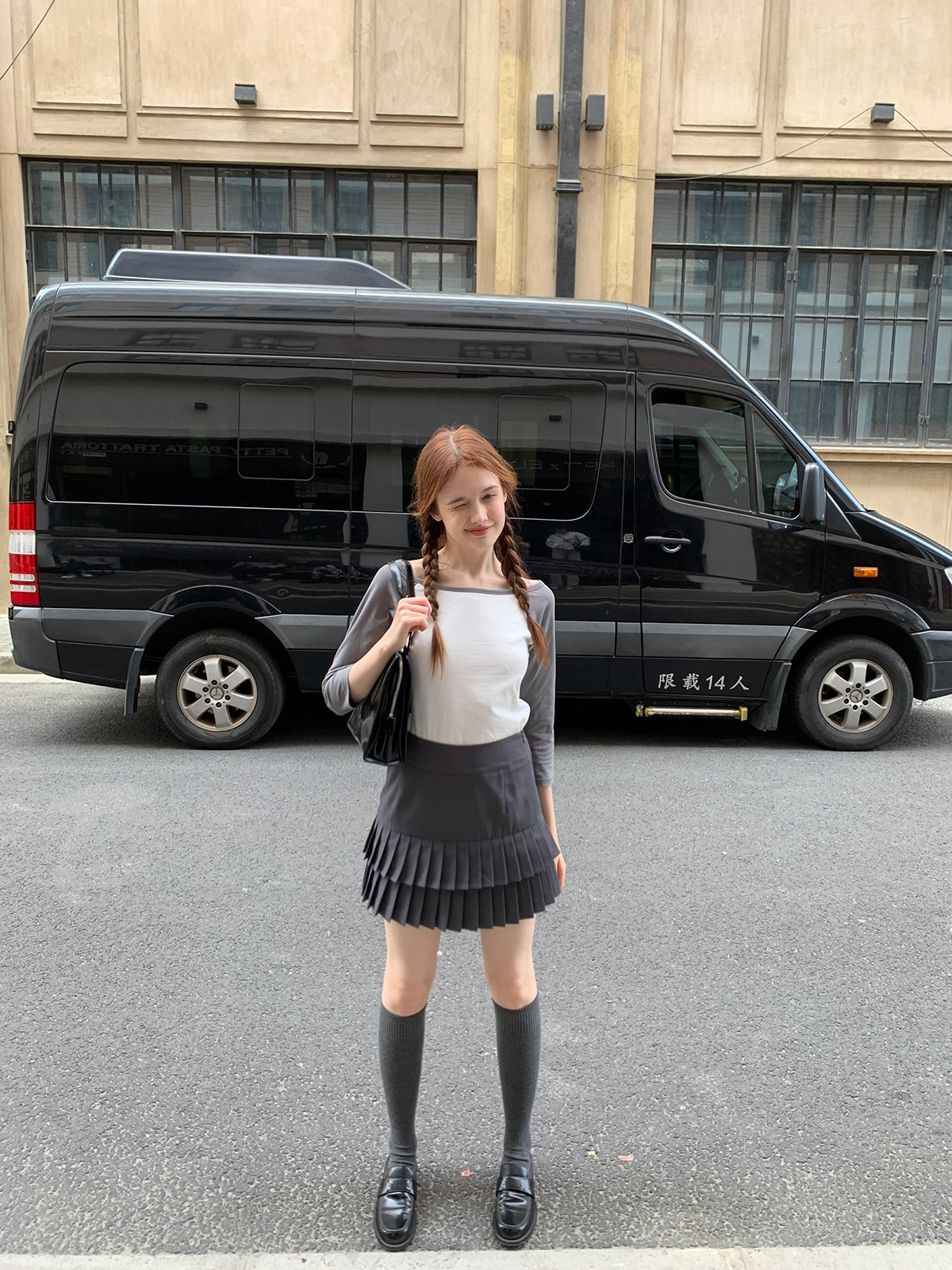 KERNEL COSMOS 23SS布莱斯街美式复古修身撞色七分袖短款T恤_虎窝淘