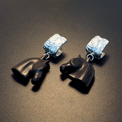 马耳环檀木复古风马年耳饰EDAgs 0315