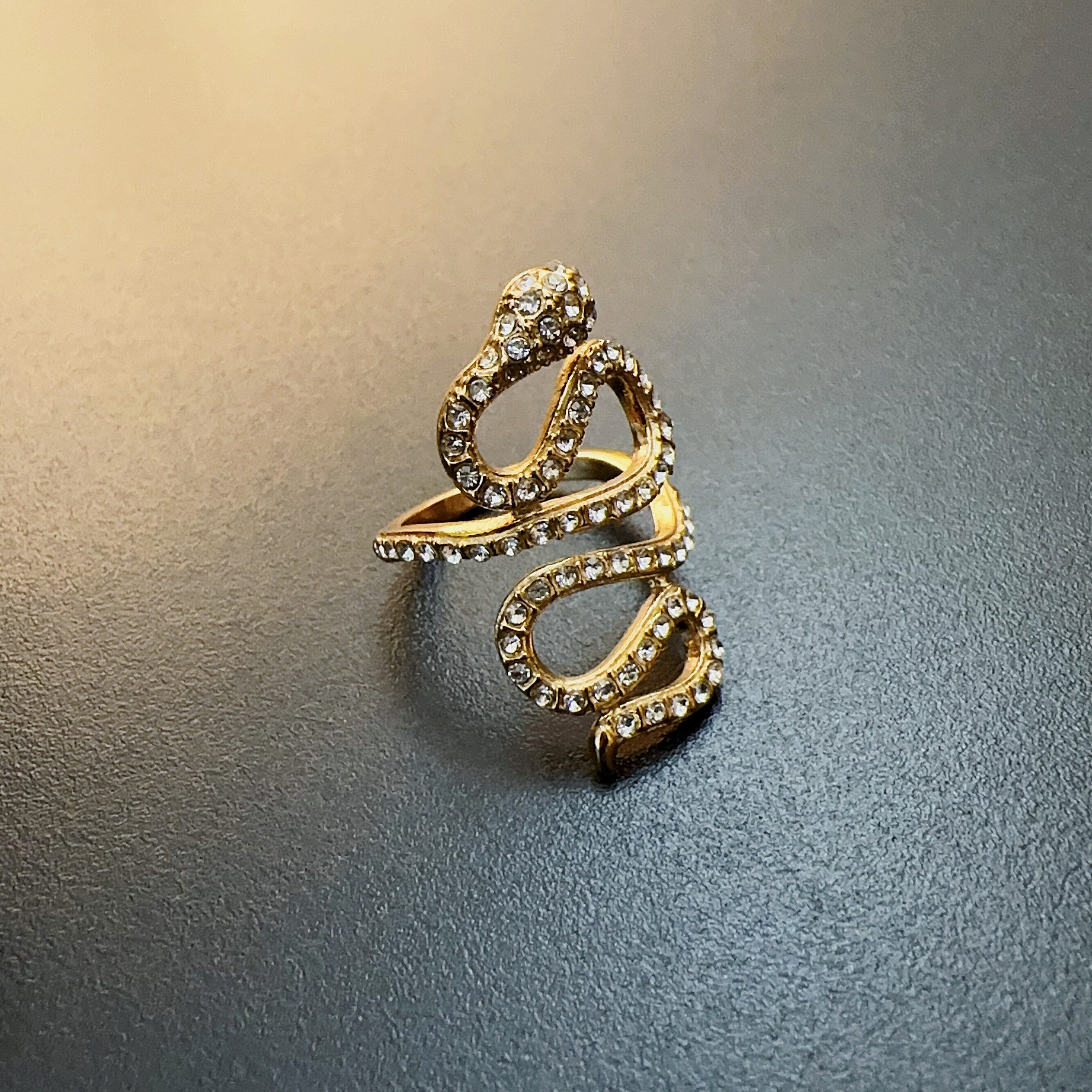 蛇形戒指blingbling超闪指环个性钻感可调节指环指圈复古金色饰品