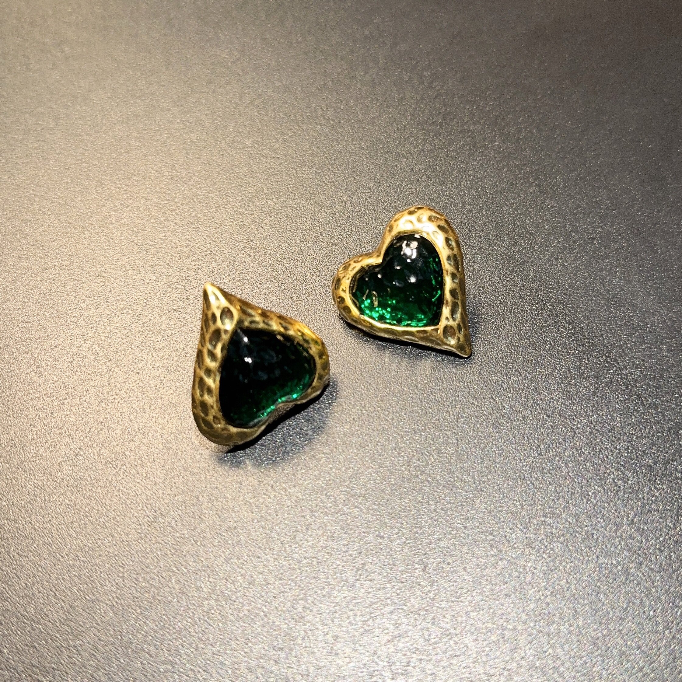 复古心形耳环925银针旧金色vintage耳饰绿琉璃宫廷饰品