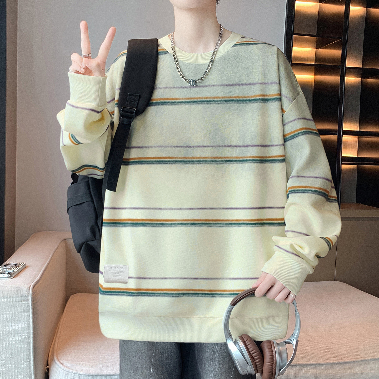 秋季新款青少年扎染渐变色圆领卫衣潮牌条纹设计宽松舒适百搭上衣