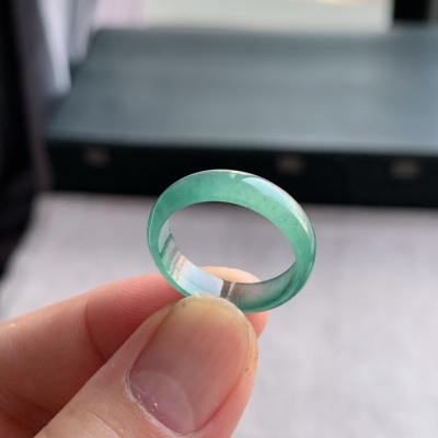天然A货冰种翡翠湖水蓝素圈戒指