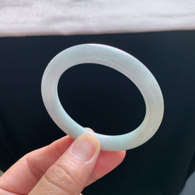 缅甸天然A货翡翠白月光手镯