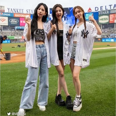 定制韩国女团aespa宁艺卓同款棒球服77号NINGNING 舞台表演服