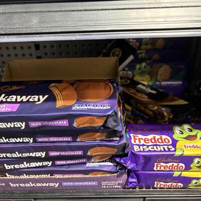 新西兰直邮Cadbury吉百利牛奶巧克力饼干曲奇青蛙饼干 4件包邮