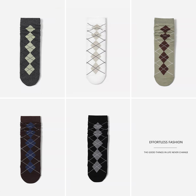 WSP08044 茉莉雅集 节日氛围细腻高支棉舒适格纹提花中筒袜女