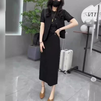 24156大爱美依缘2026夏季新款时尚套装女洋气小马甲+高腰半裙显瘦