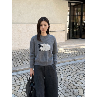 THXGIVING 治愈咩咩 立体小羊植绒毛衣女2026冬日保暖圆领针织衫