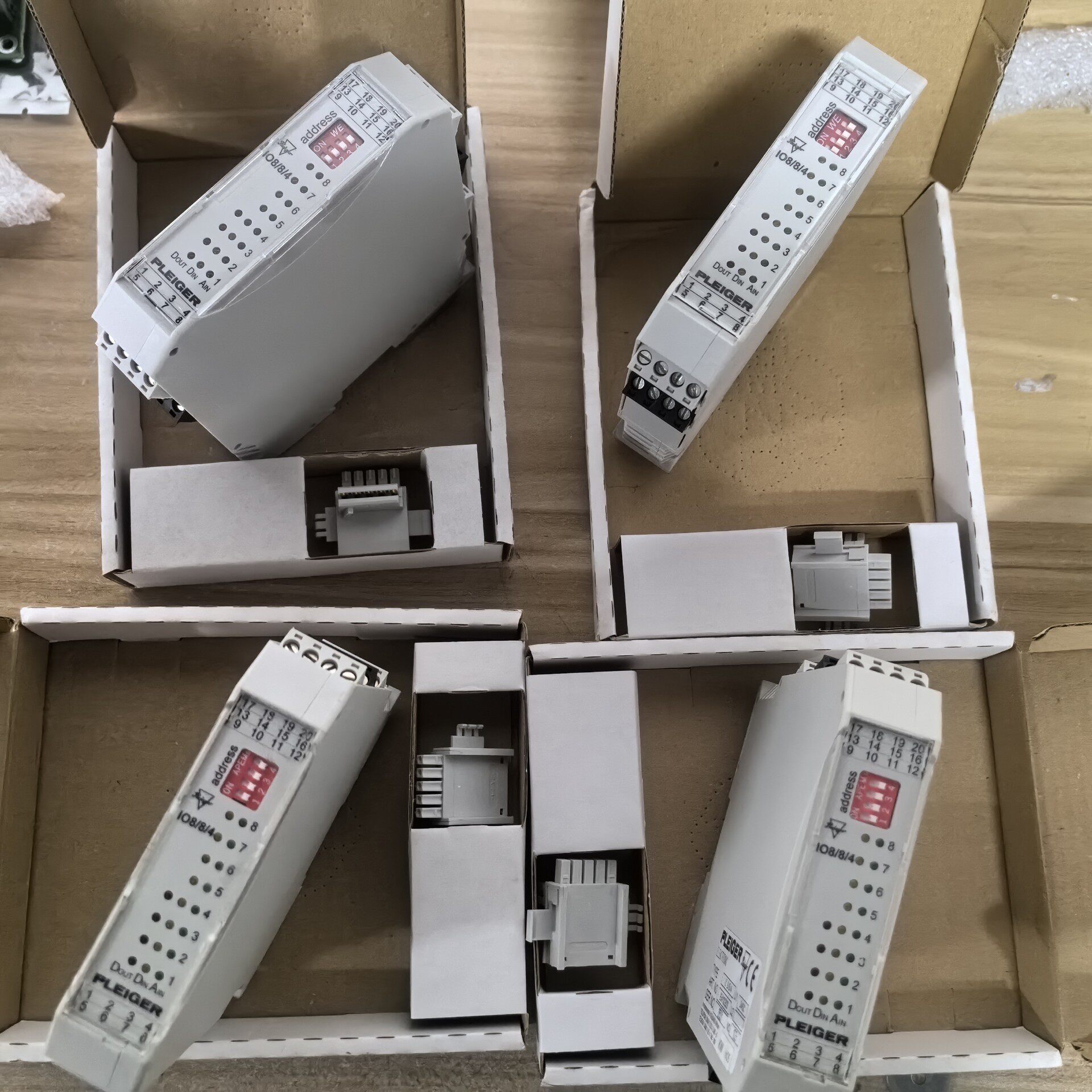 议价93 IO/8/8/4 阀门遥控模块 PLEIGER普莱格 工控模块维修