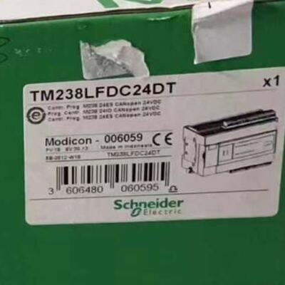 议价TM238LFDC24DT PLC控制器 24VDC 可编程控制模块维修