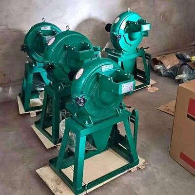 300型玉米木薯磨粉机自吸麦麸豆粕苞米粉碎机活性炭粉碎机