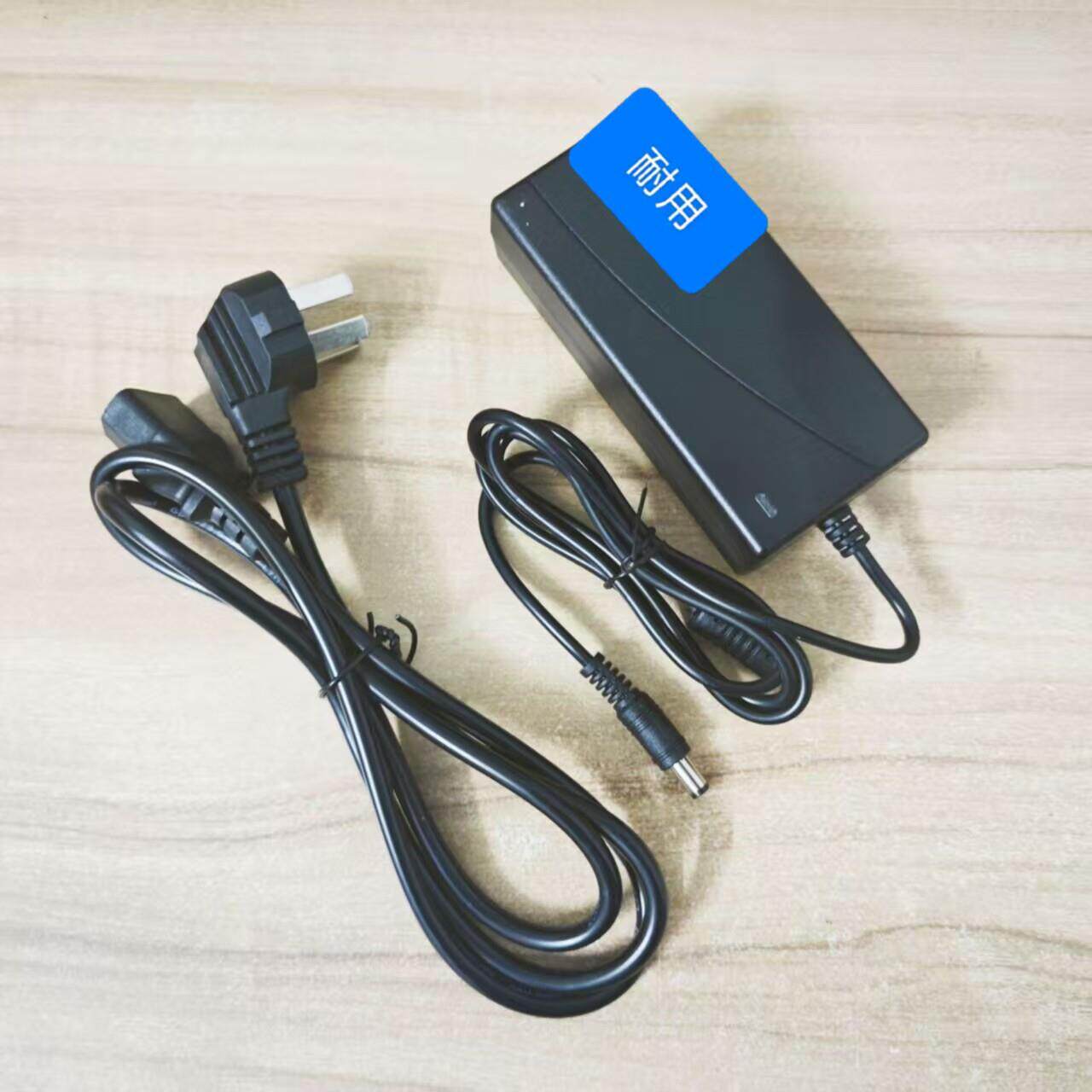 适用长城WESCOM液晶显示器G2452ZZ电源适配器12V3A插头圆孔线配件