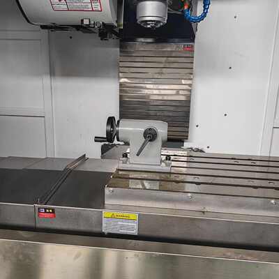 加工滚珠海供应数控轴线轨铣床可选中心 骏丝三厂家杆vmc1050立式