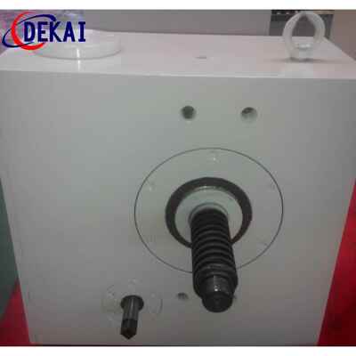 大量供应平面二次包络减速机德凯TPS400蜗杆减速机圆柱齿轮