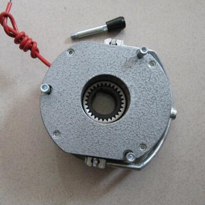 DZS2-300 DZS2-450 DZS2-600 DZS2-850电磁失电制动器