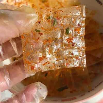 越南辣片辣条 banh trang thap cam bich 200g dang mieng rat