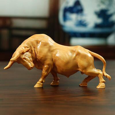 黄杨RON木雕刻把动物奋进办公室牛家居装件饰手牛势冲天生肖摆件