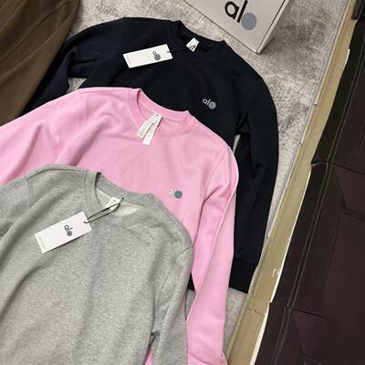 Small label men's and women's long sleeved hoodie color