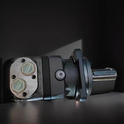 丹佛斯马达OMT200-151B3001 OMT250-151B3002 OMT315-151B3003