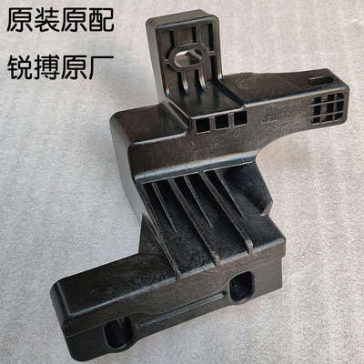 新款12314汉兰达前后杠支架151921保险杠固定安装架子配件17180卡