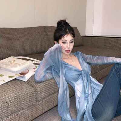 Gradual thin long sleeved shirt, women's sun protection