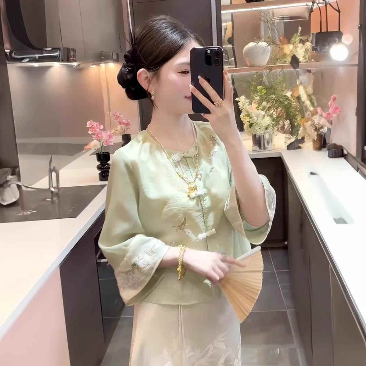 新中式国风套装女2025年夏季新款盘扣开 衫桑蚕丝外套半身裙两件