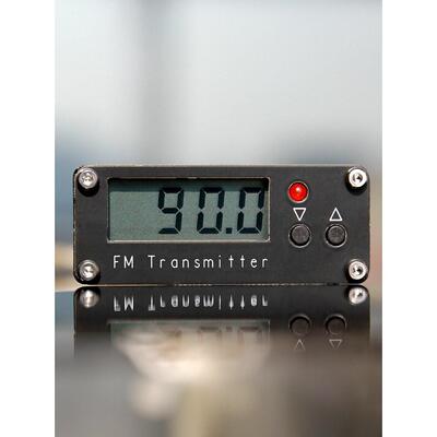 2千米FM发射机数字显示0.5W 500mW立体声76-108M英语听力