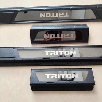 适用2024年TRITON L200皮卡改装门槛迎宾踏板脚踏板防刮板装饰板