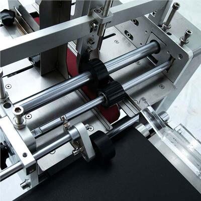 现货 全自动卡LVG卡片贴分页标机 纸子纸箱分贴标铁片盒钢化膜标