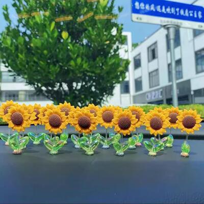 Cute Nodding Sunflower Car Ornament - A Healing and Refreshi