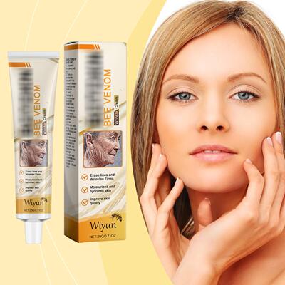 Wiyun Bee Venom Moisturizing Cream - Gently Nourishes and Pr