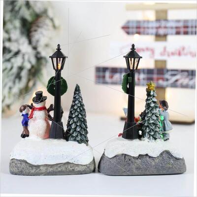 Christmas decorations in resin small house micro-landscape