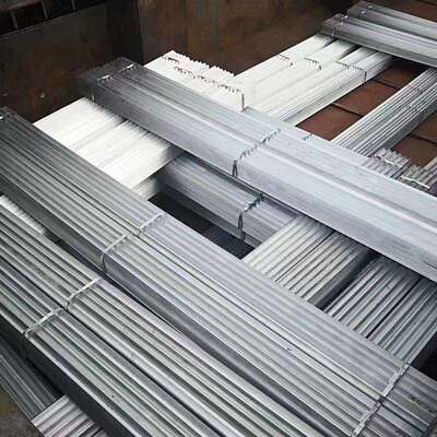 镀锌角钢厂家Q345B镀锌角钢40*40*3多规格等边不等 边热轧角铁