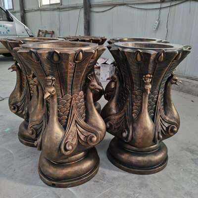 玻璃钢市政反制腐 重拳出击 公园法制类景观反腐励志雕塑摆件优惠