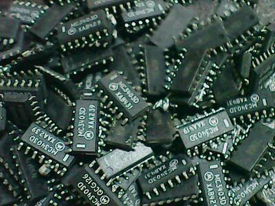 【实体店】MC3403D MC3303D 质量保证