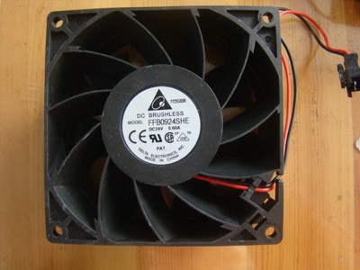 FFB0924SHE 原装正品台达DELTA DC24V 0.60A 92*92*38 变频器风扇