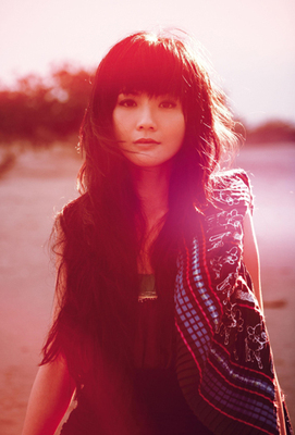 蔡卓妍海报 明星定海报做定制美女阿Sa海报贴画挂画装饰画V12704B