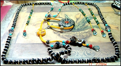 玛瑙一线带背云特价朝珠