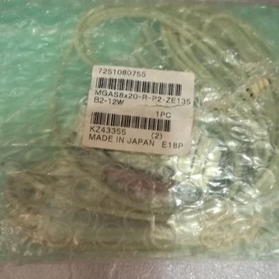 议价小金井滑台气缸 MGAS8*20-R-P2-ZE135B2-12W 正品实图