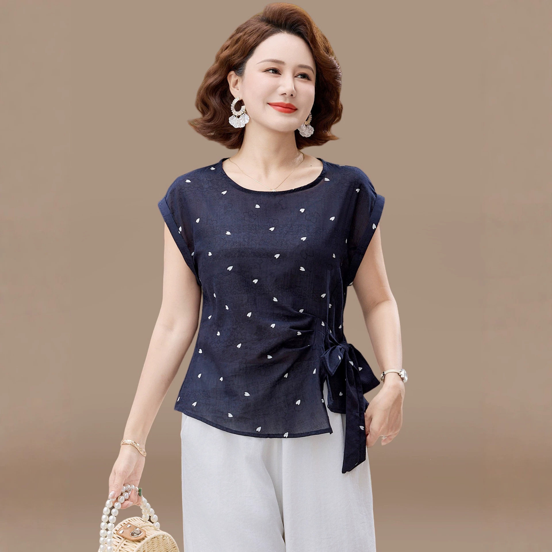 妈妈夏装套装2026新款中老年夏季短袖t恤贵夫人气质小衫两件套女