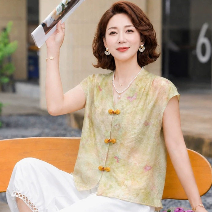 今年流行的妈妈夏装套装2026新款中老年五十多岁龄穿搭一整套女