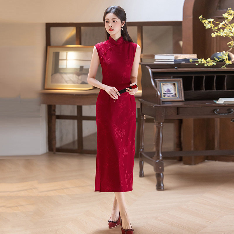 26无袖红色国风新中式长款改良旗袍2026新款女级感敬酒服订婚礼服