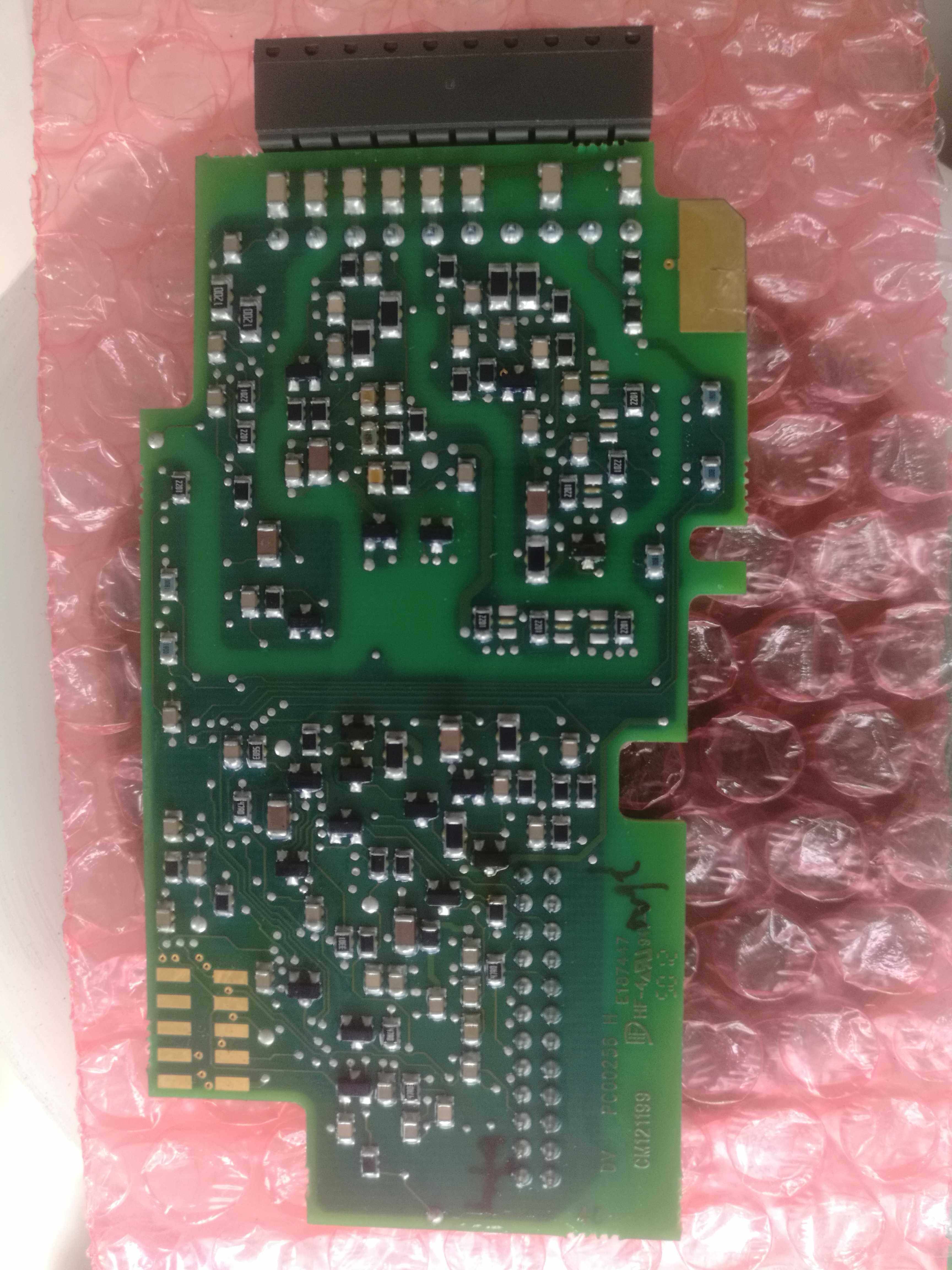 伟肯变频器IO插卡OPTB4 dv 256S PC00256 H正品_虎窝淘