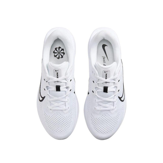 Nike QUEST 6 White and black Shock-absorbing and breathable Low top ...