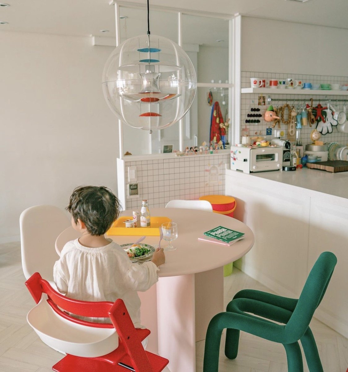 Atoki圆球吊灯银色颜值星球轻奢玻璃餐厅灯现代咖啡店北欧设计_虎窝淘