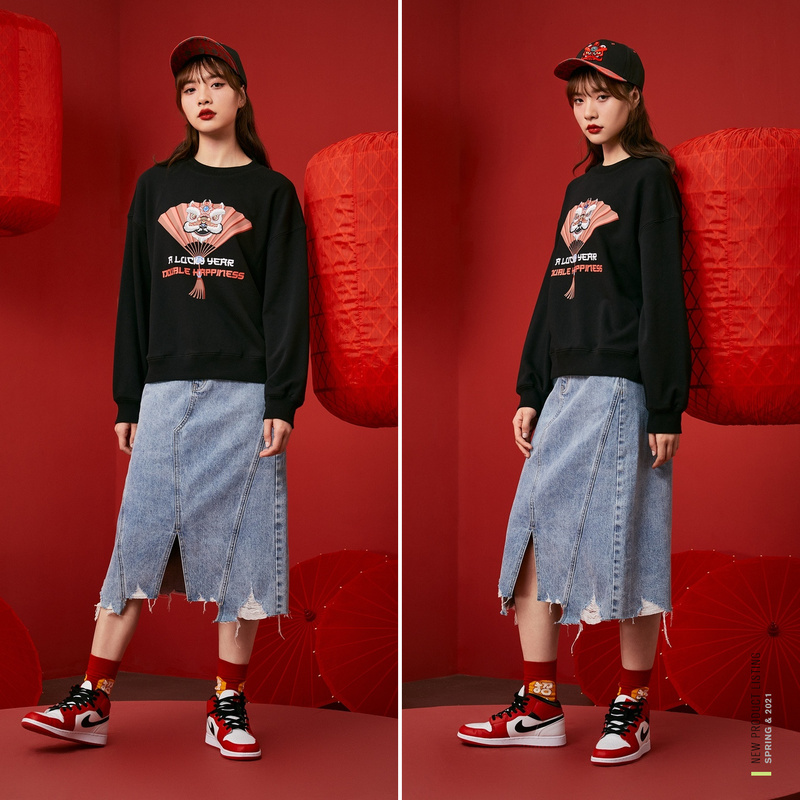 森马红色卫衣女新年设计感上衣宽松2023春秋新款刺绣年味中国风潮_虎窝淘