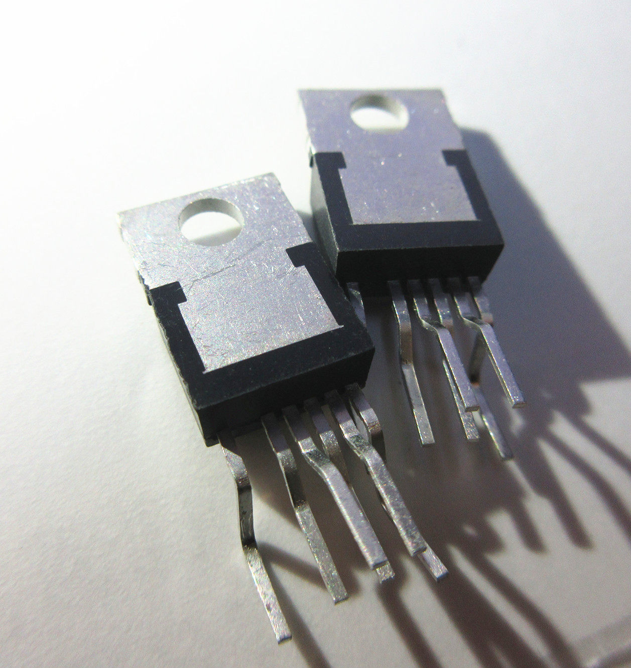 晟记 TOP244YN TO-220-6 65W交流/直流开关转换器 TOP244_虎窝淘