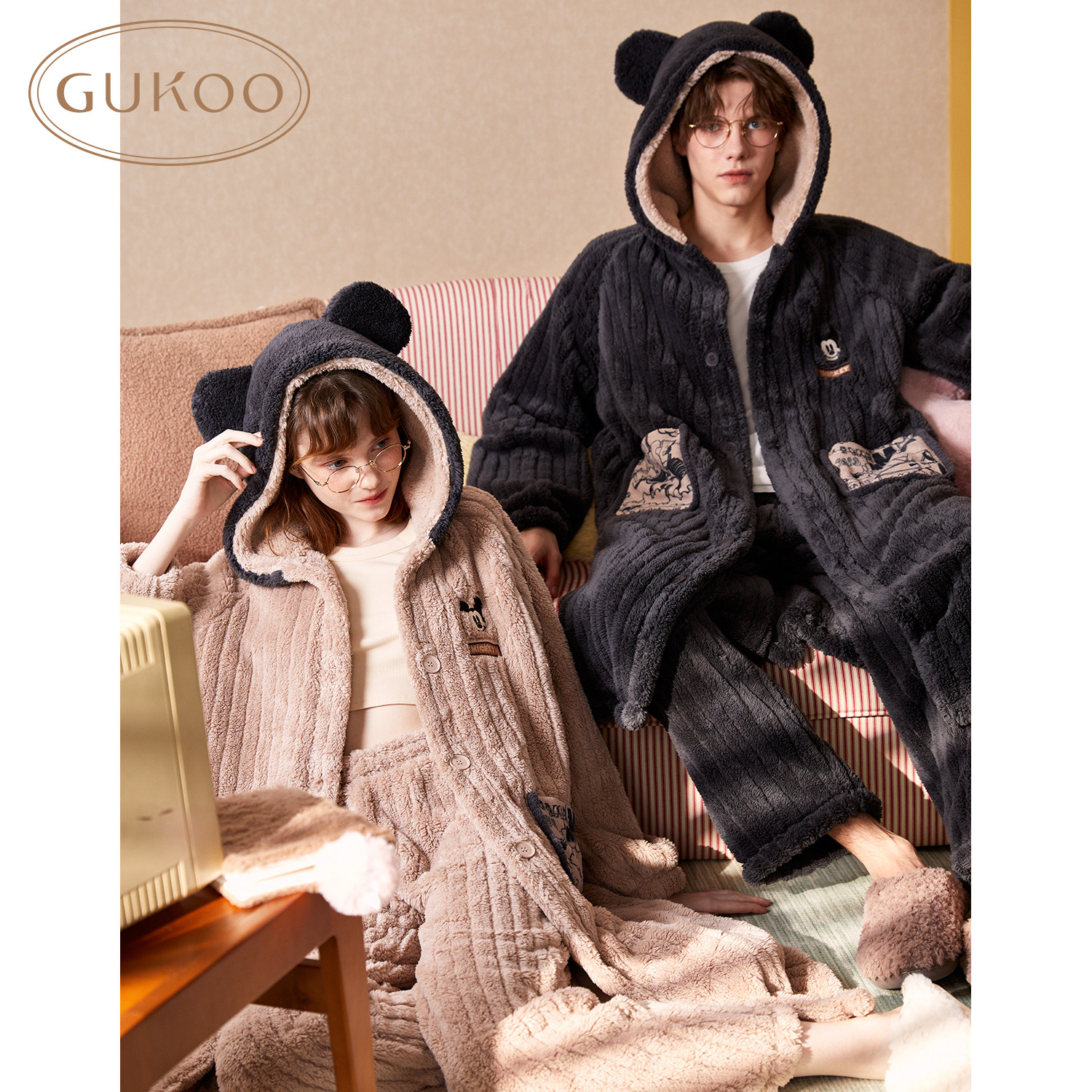 Gukoo/果壳睡衣情侣冬季迪士尼睡袍新款舒棉绒加长男家居服套装D_虎窝淘