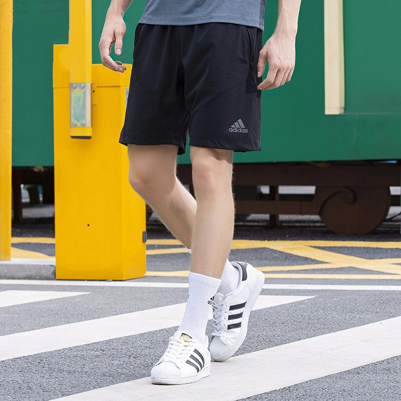 阿迪达斯 2023新款夏季薄款男士运动休闲速干短裤 FJ6129 GT8161_虎窝淘
